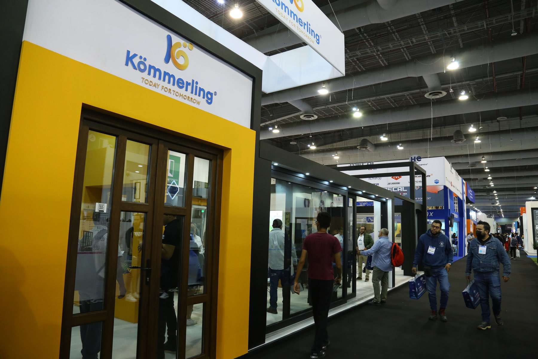 Salón internacional de la ventana y el cerramiento Amevec 2022 – El Cerramiento